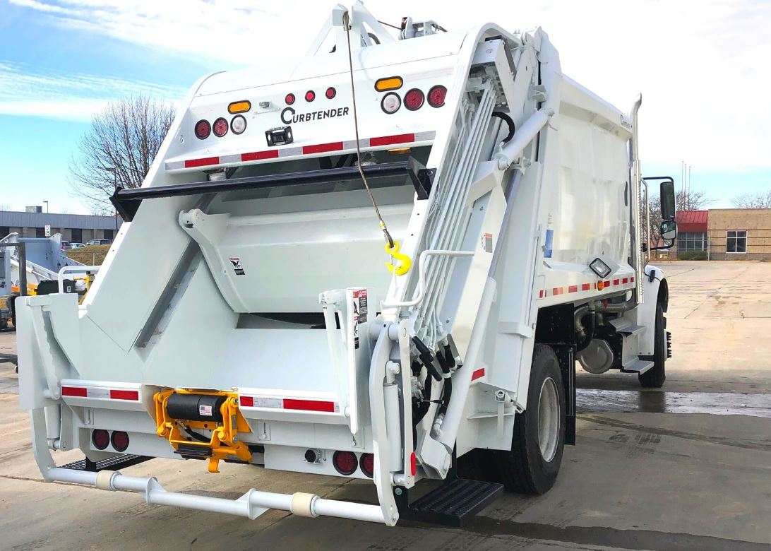 HR Rear Lift Waste Driver -25209